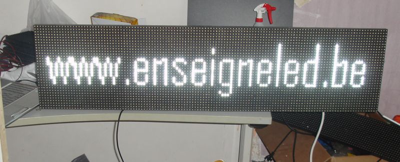 afficheur led 32x128 cm